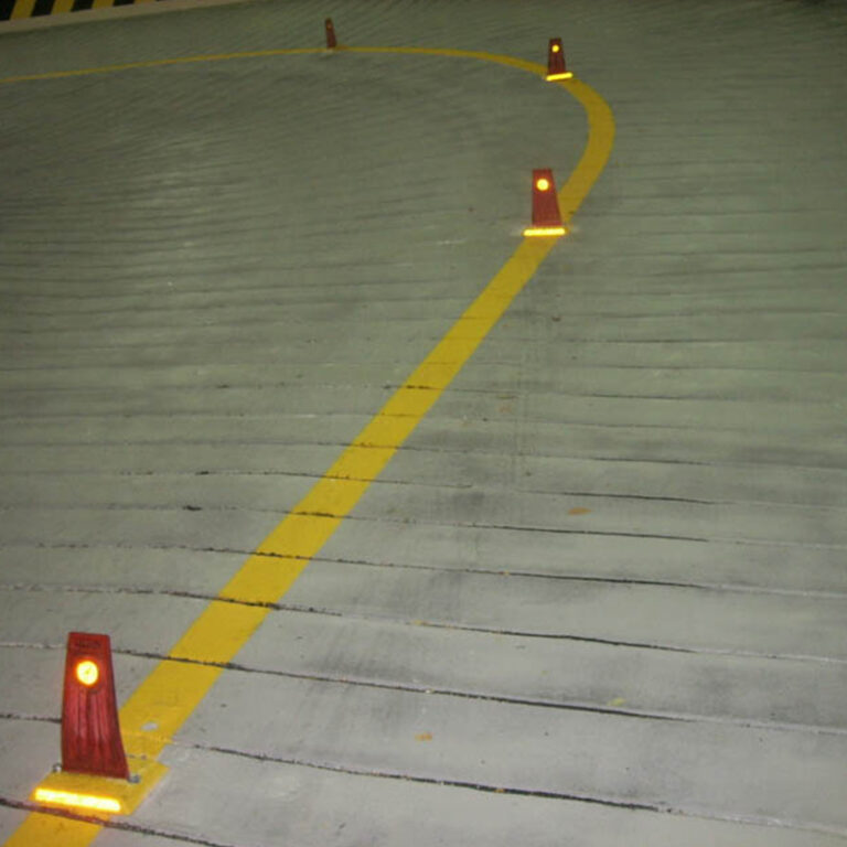 Lane Divider - Flexible Traffic Lane Divider | OPTRAFFIC