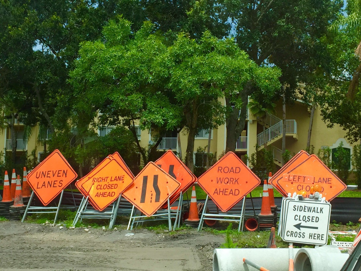 Stand Recommendations for Temporary Road Traffic Signs