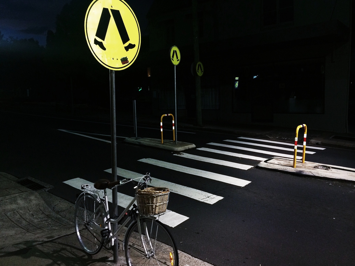 Reflective Traffic Signs Grades Affect Nighttime Visibility and Safety