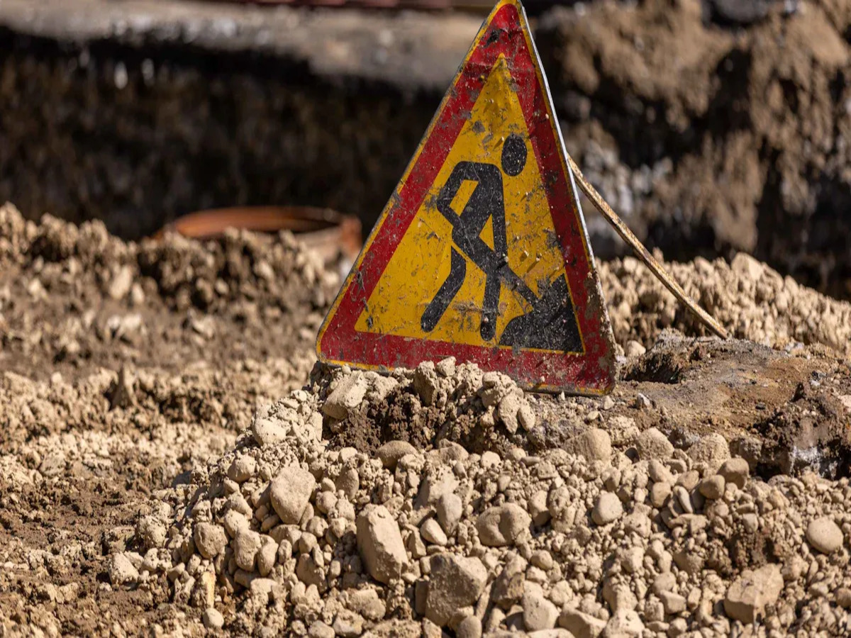 Emergency Procedure for Sign: Road Signs Manufacturer Guide