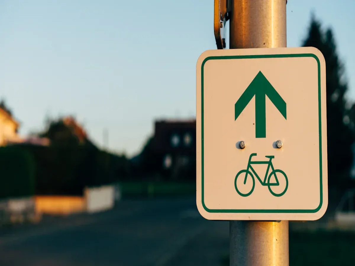 Innovative Technologies in Traffic Sign Frames Design - OPTSIGNS