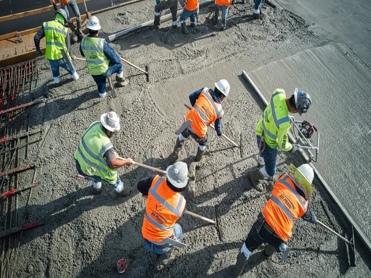 April Considerations for Construction : Use Traffic Safety Products