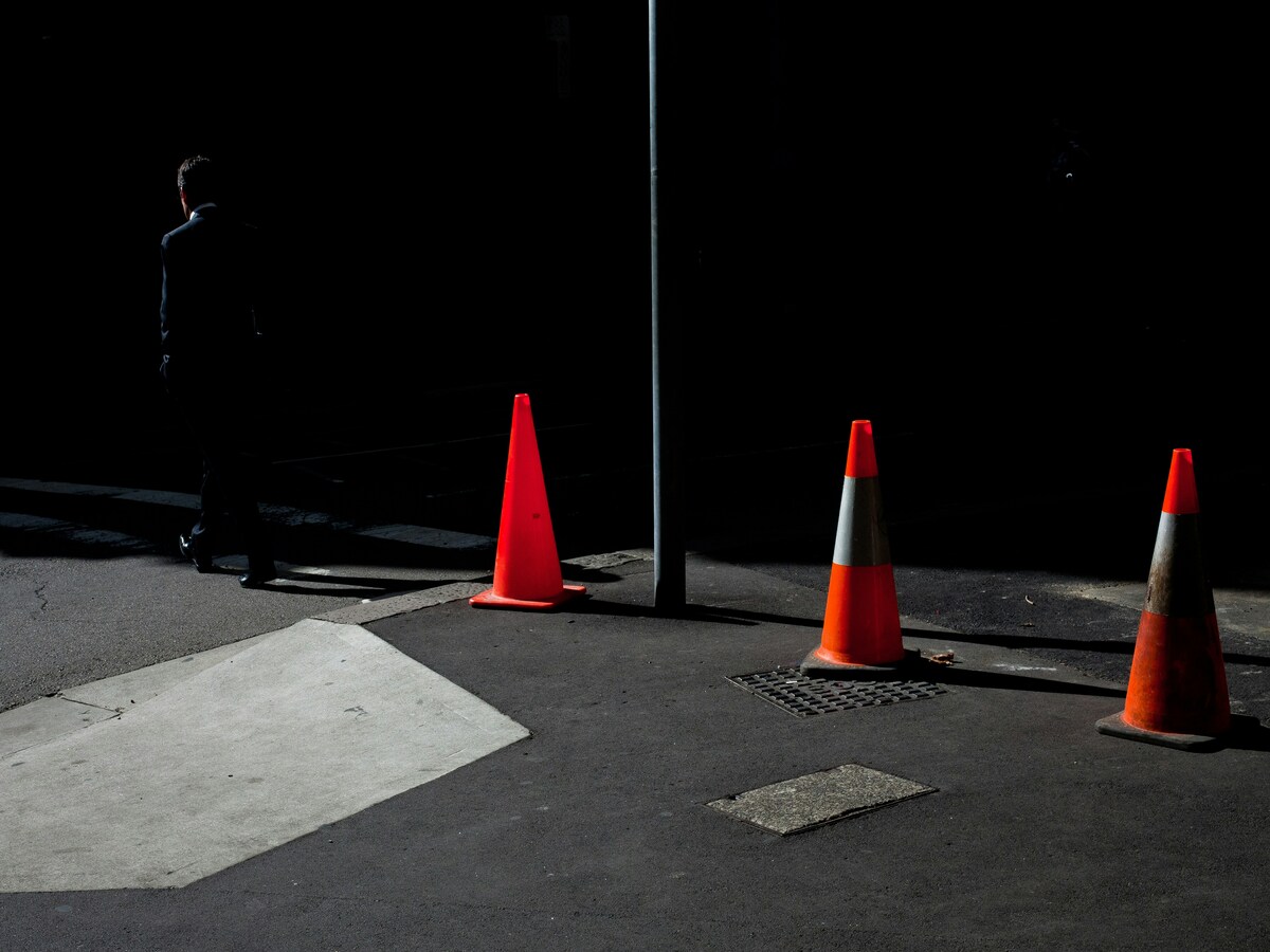 How to Choose Between Road Cones Home Depot vs. Lowe’s