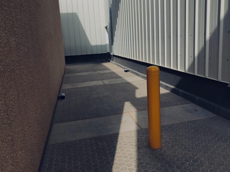 A Guide to Road Safety with Different Types of Delineators