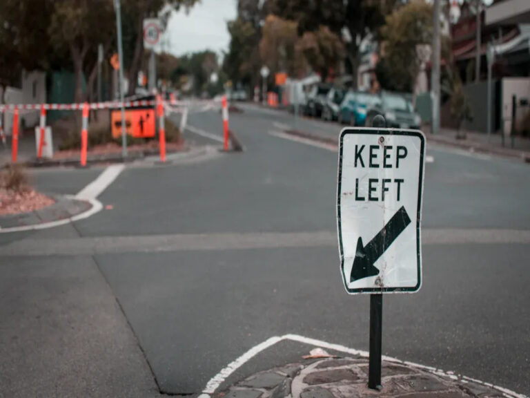 Traffic Sign Size Standards in Australia: A Complete Guide - OPTSIGNS