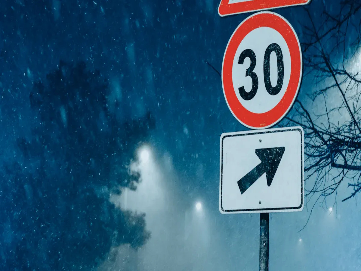 Speed Limit Traffic Signs from Uniform Rules to Specific Guidance