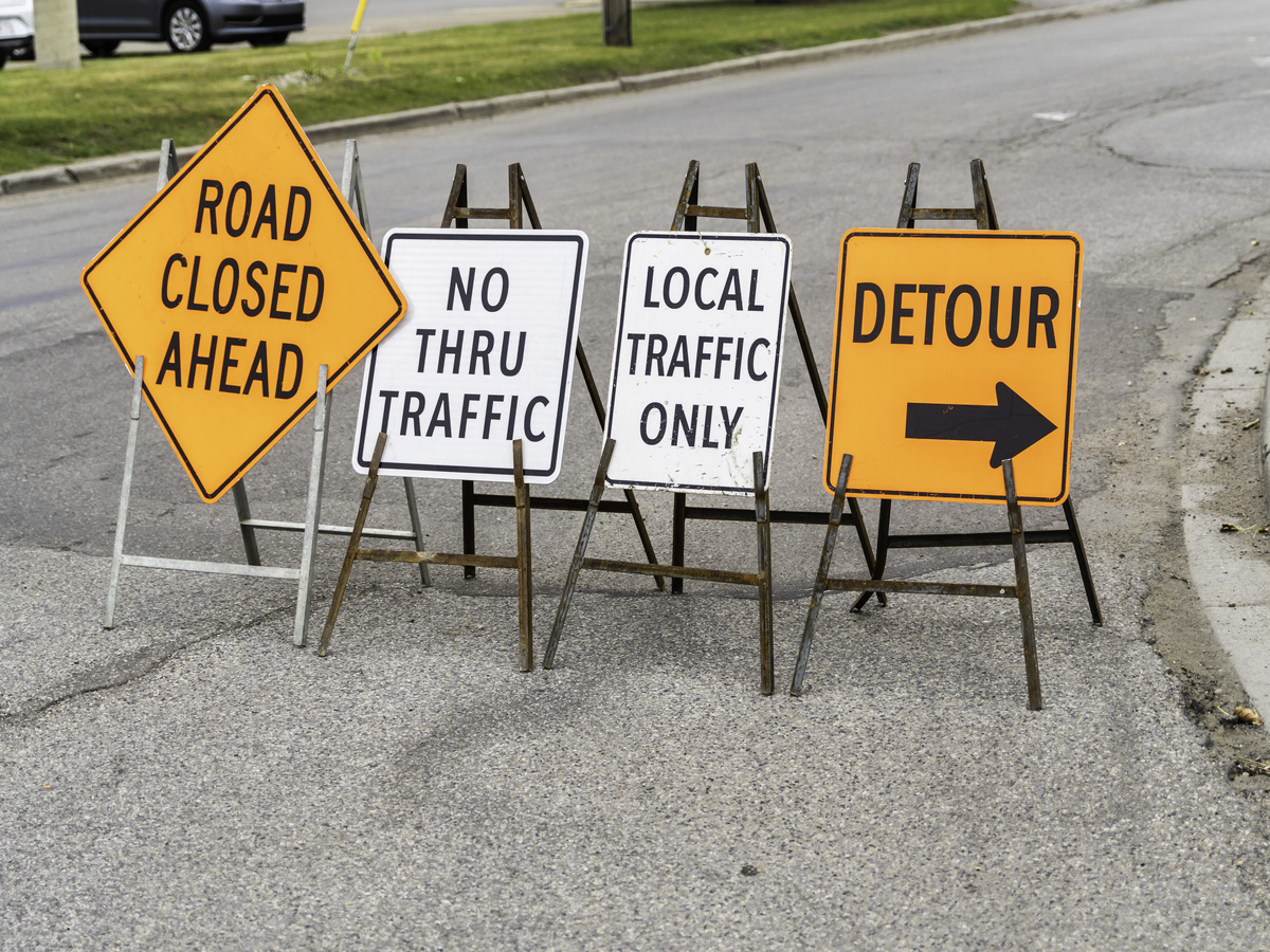 How Far Should Roadwork Ahead Signs Placed in High-Speed?