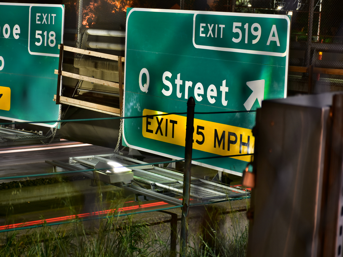 Optimizing Highway Sign Placement for Traffic Management