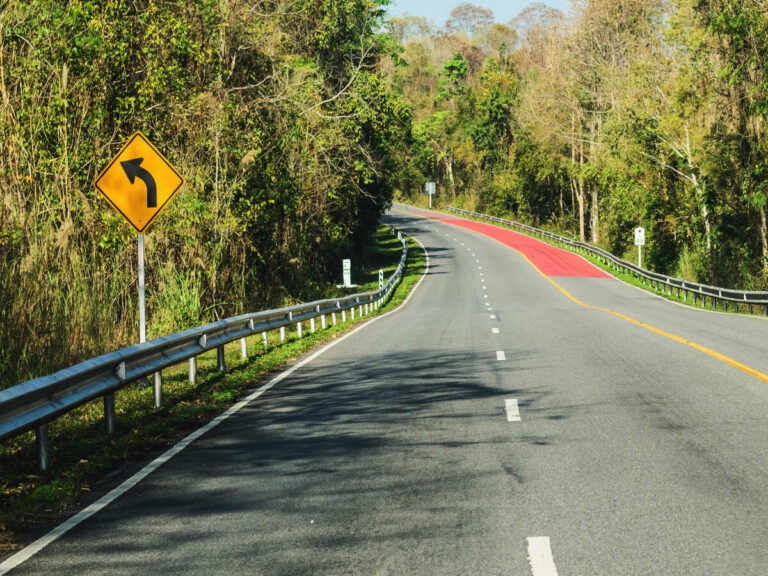 Select Best Sharp Curve Sign for Winding Roads and Hairpin Turns