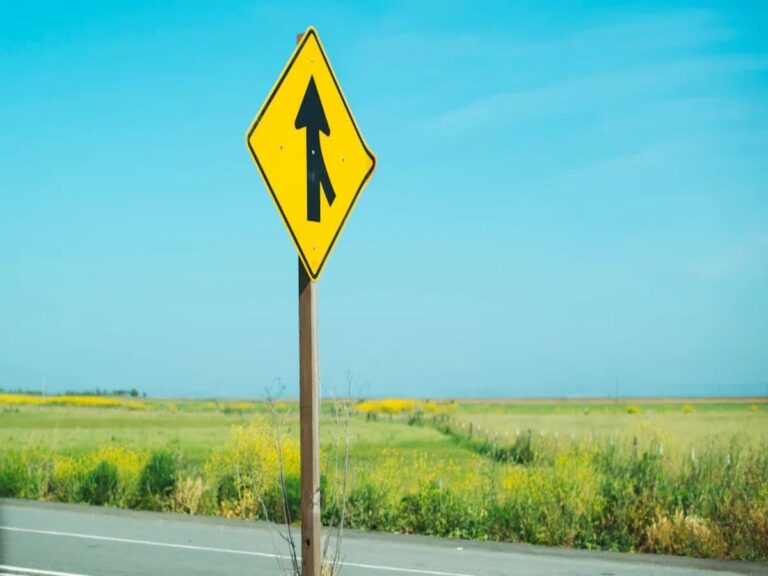 UK Warning Sign Size Guide: Triangles and Temporary Signs