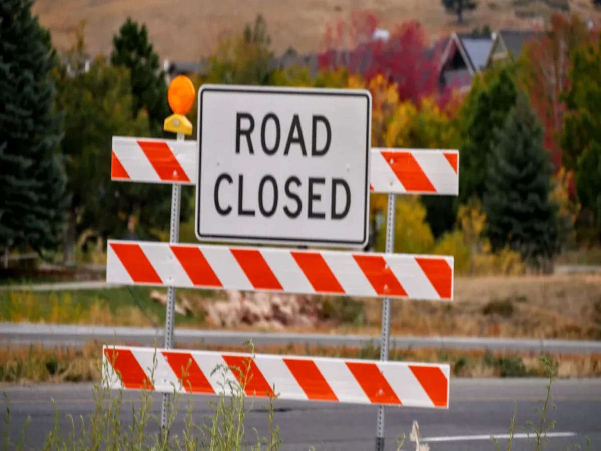 When and How to Use Road Closed Signs in Various Work Zones