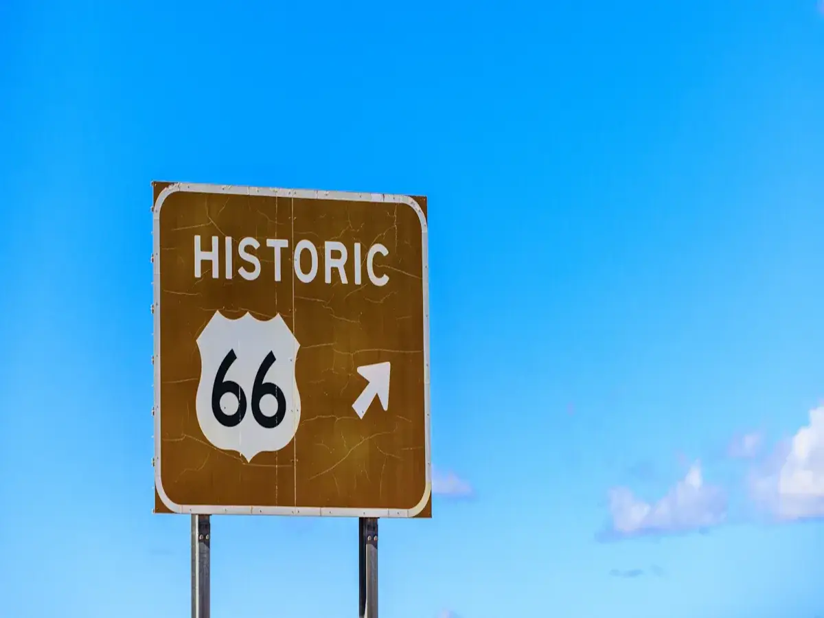 Evolution of Highway Signage Design: From Traditional to Digital