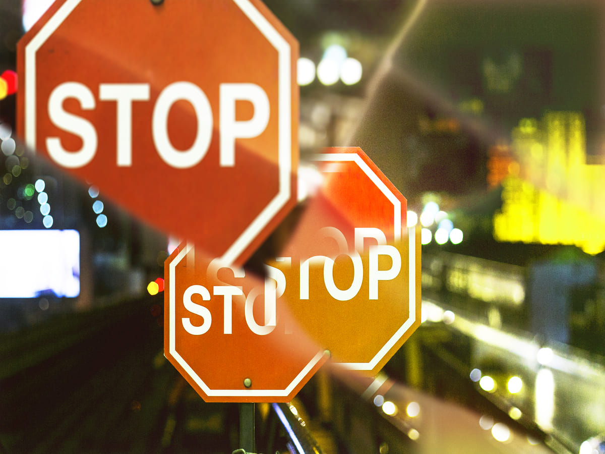 Reflective Traffic Signs: ASTM vs EN vs AS Grade Guide | OPTRAFFIC