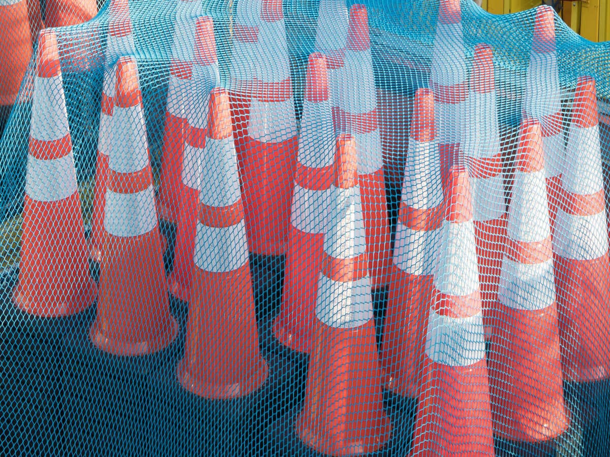 Traffic Cone Standards: MUTCD vs BS EN 13422 vs AS 1742.3 Comparison ...
